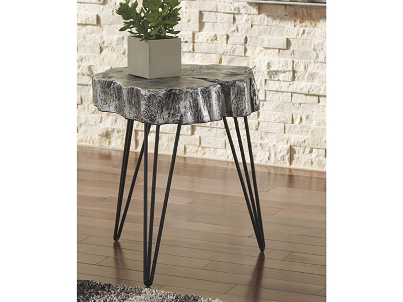 Signature Design by Ashley A4000074 Dellman Accent Table Antique S